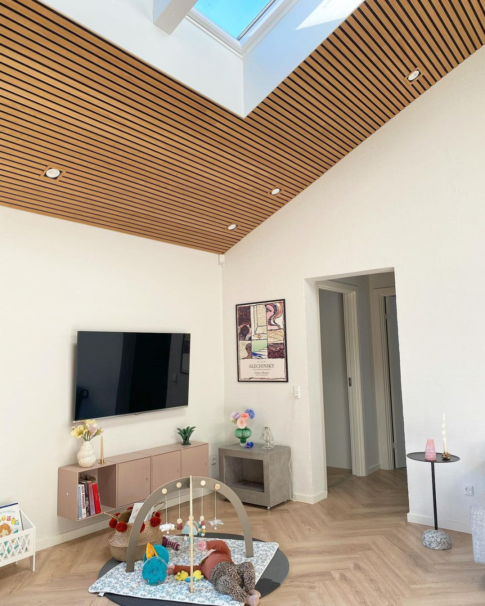 Akustikpaneele von I-Wood für die Decke – Referenzobjekt bei ...